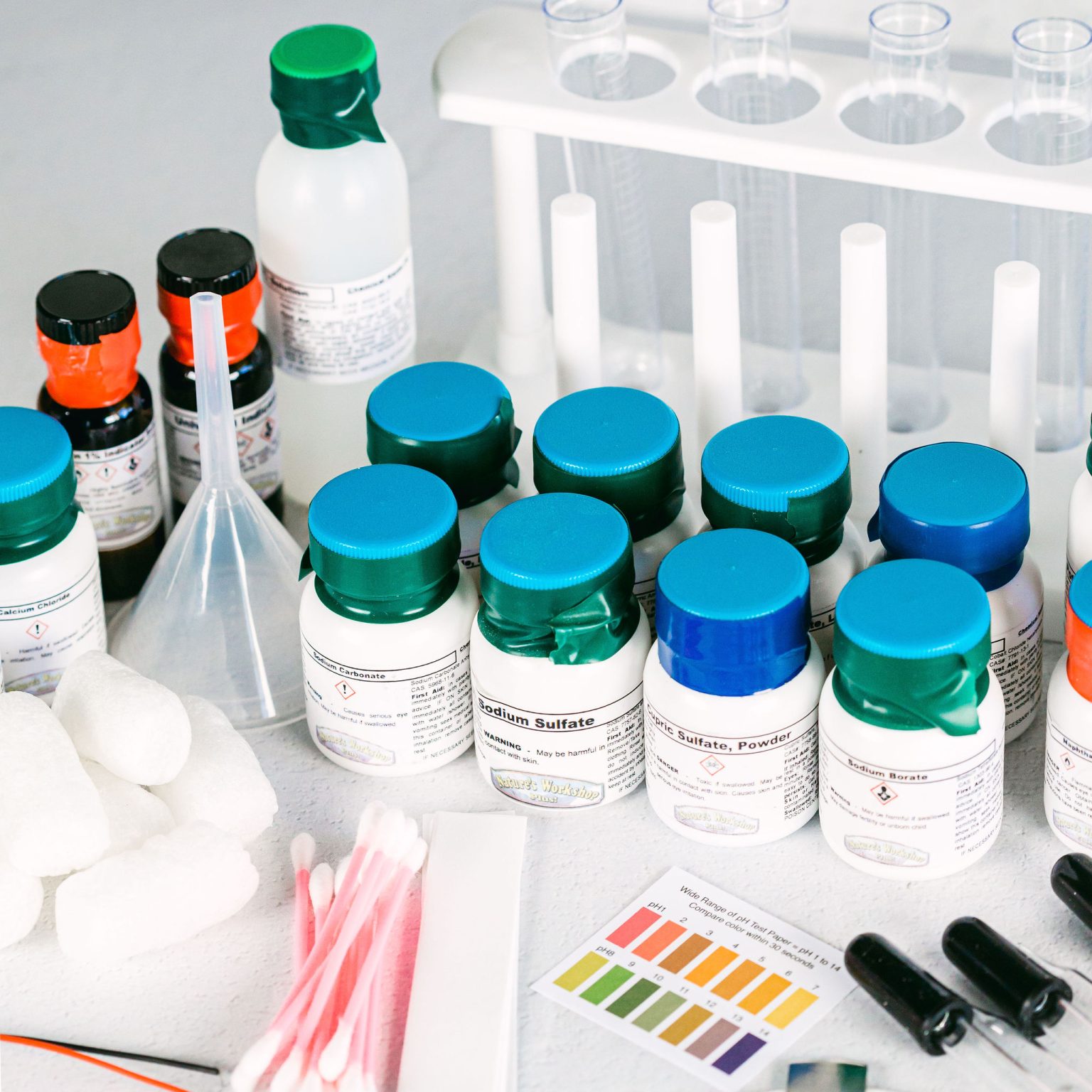 Advanced Chemistry Lab Set - Apologia