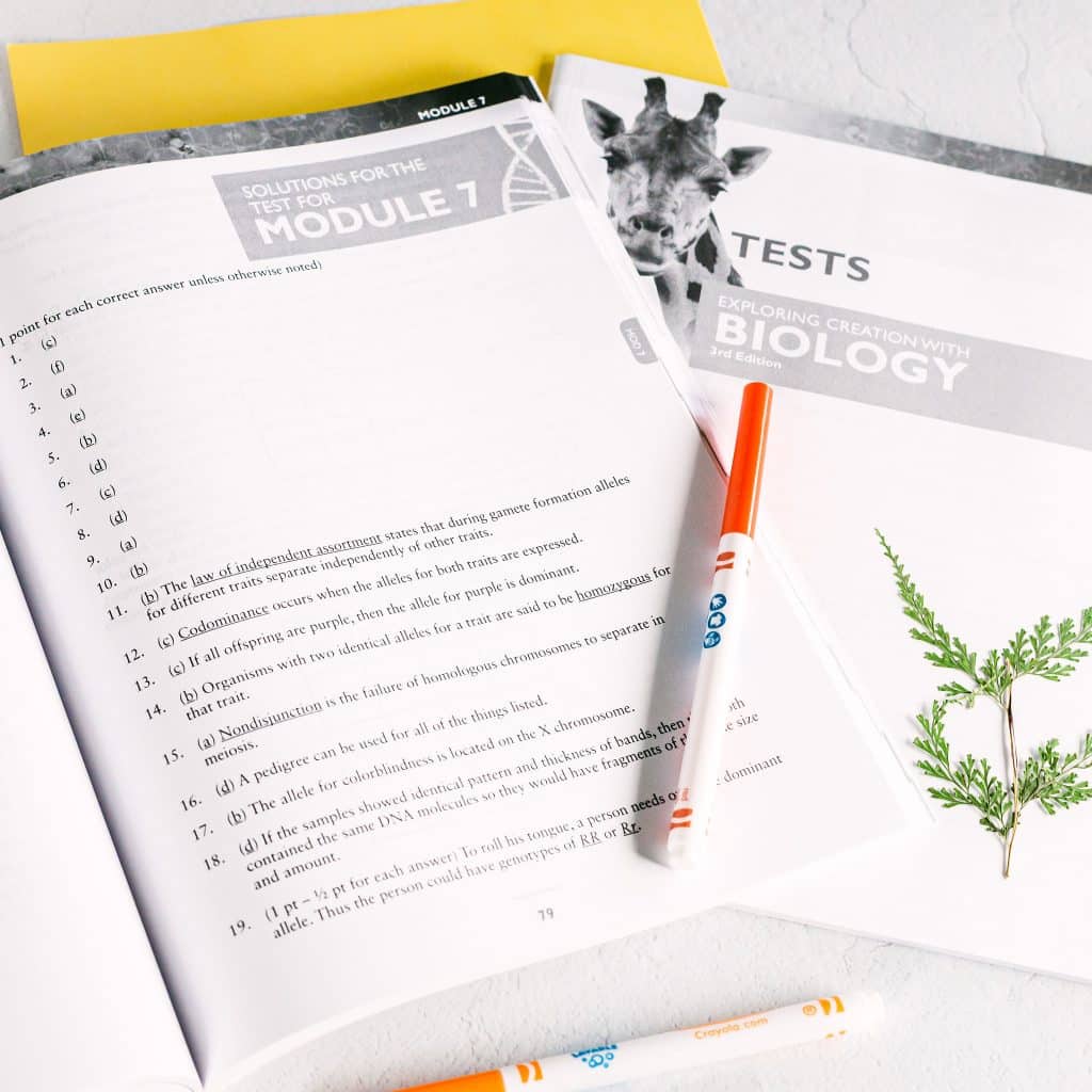 Biology Solutions Manual + Tests - Apologia